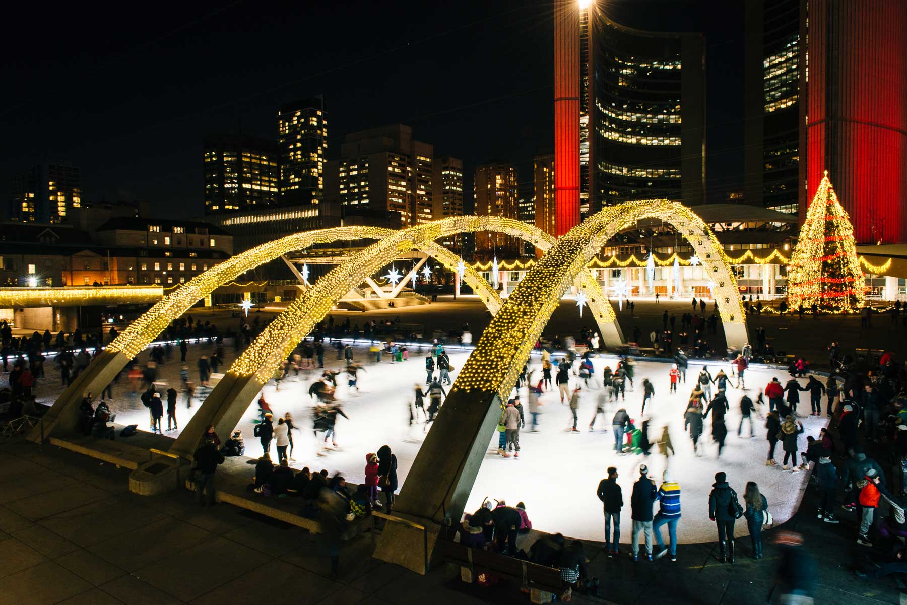 The Festive Toronto City Hall – Taku Kumabe Photography and Design